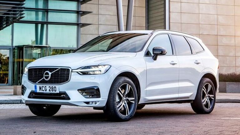 تخفيضات تصل إلى 250 ألف جنيه على سيارتي "فولفو" XC40 و XC60 في السوق المصري