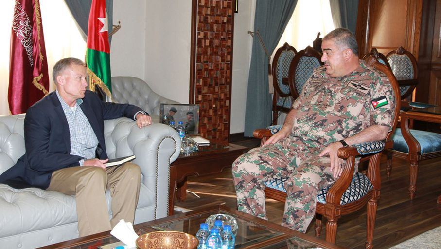 Army Chief Receives US Military Official...