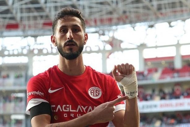 تركيا تطرد لاعب إسرائيلي بعد ما فعله خلال مباراة كرة قدم المصريون