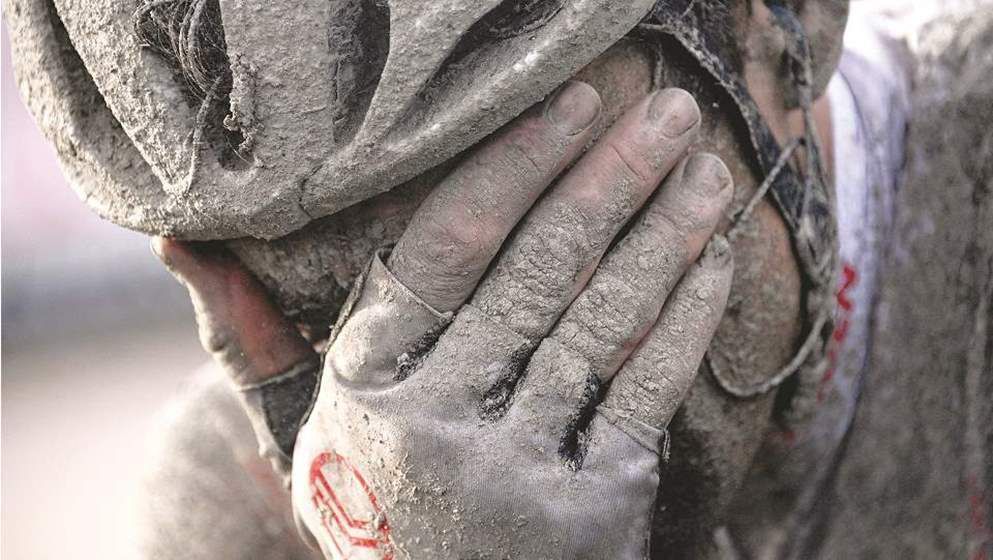 Mud and glory for Italian Colbrelli at thrilling Paris-Roubaix...