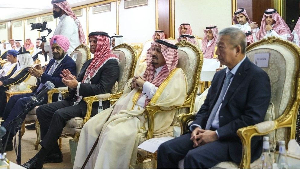 Prince Faisal attends opening ceremony of Saudi Games...