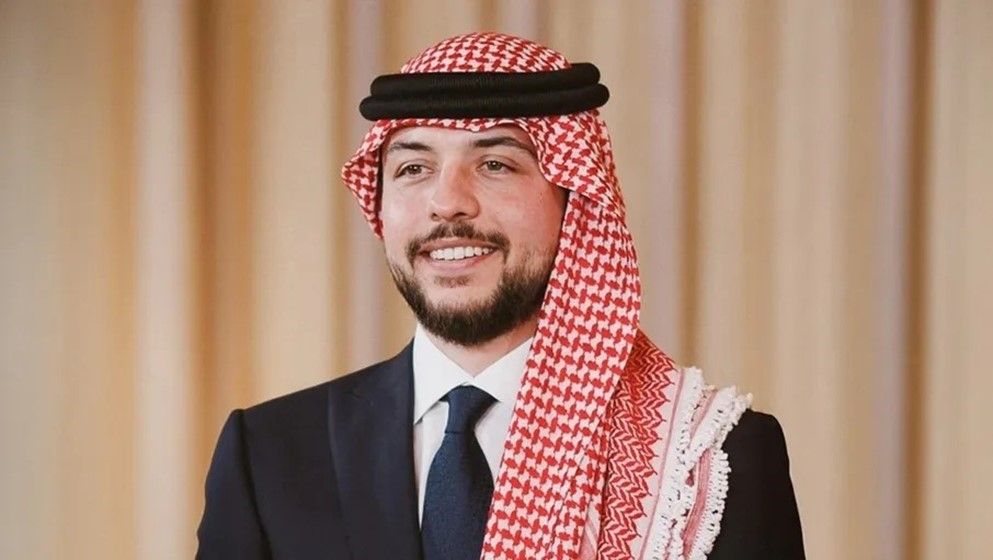 Crown Prince Begins Official Visit to France, Meets Macron...