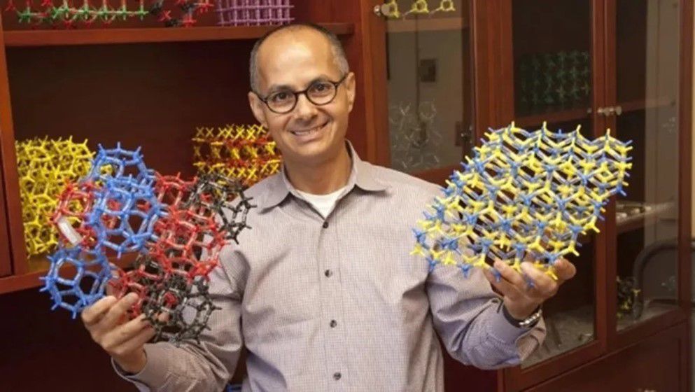 Jordanian Omar Yaghi Wins Nobel Prize in Chemistry...