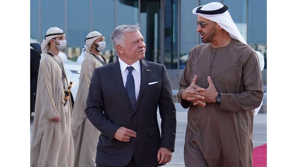 King holds talks with Abu Dhabi crown prince...