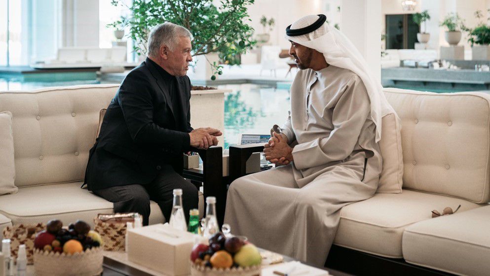 King meets UAE president in Abu Dhabi...