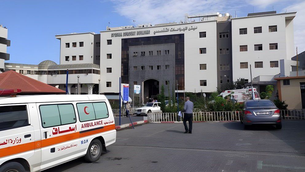 Al Shifa hospital staff and patients forced to flee at gunpoin...