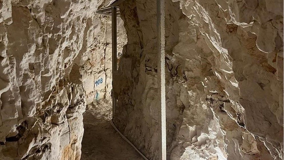 Ancient Roman Tunnel Reveals Engineering Marvel in Jordan's Um...