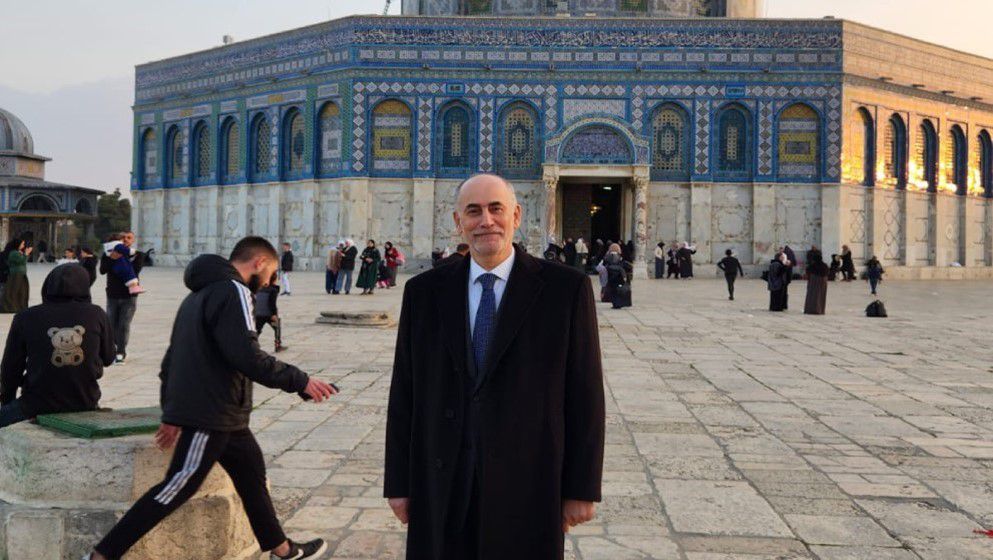 Jordan envoy enters Al-Aqsa following Israeli obstruction...