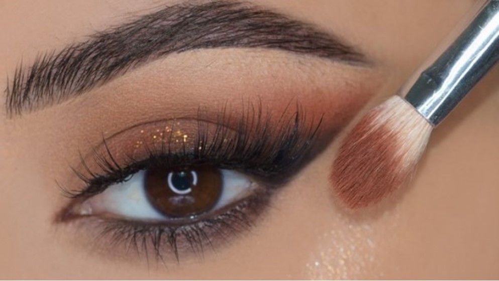 Toffee Makeup: Warm Caramel – The Must-Have Beauty Trend for W...