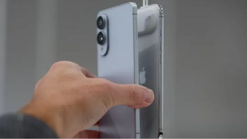 Apple Prepares to Fix the Biggest Flaw of the iPhone Air in It...