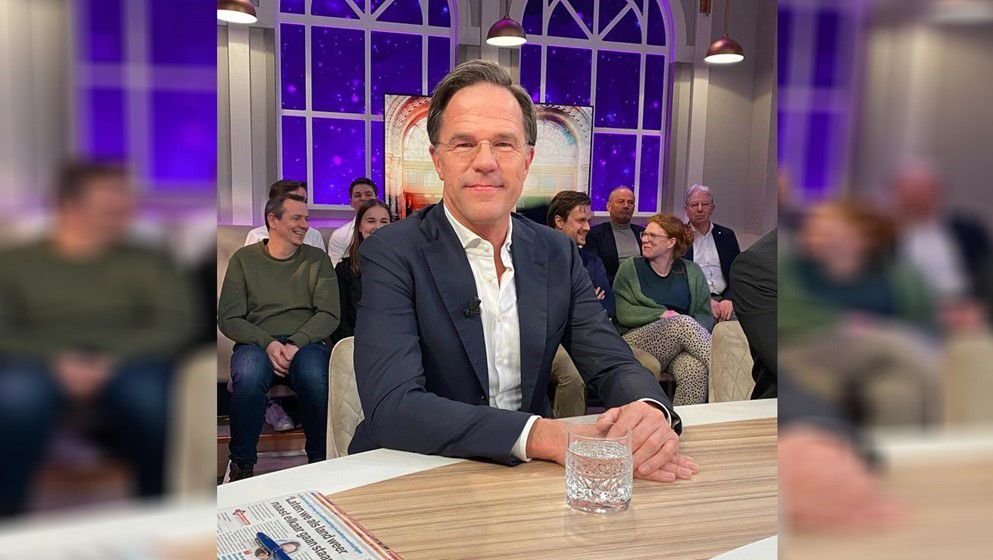 Dutch PM apologizes for 250 years of slavery...