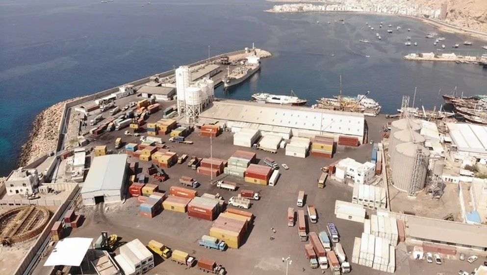 Saudi-Led Coalition Launches Airstrike on Al-Mukalla Port in Y...