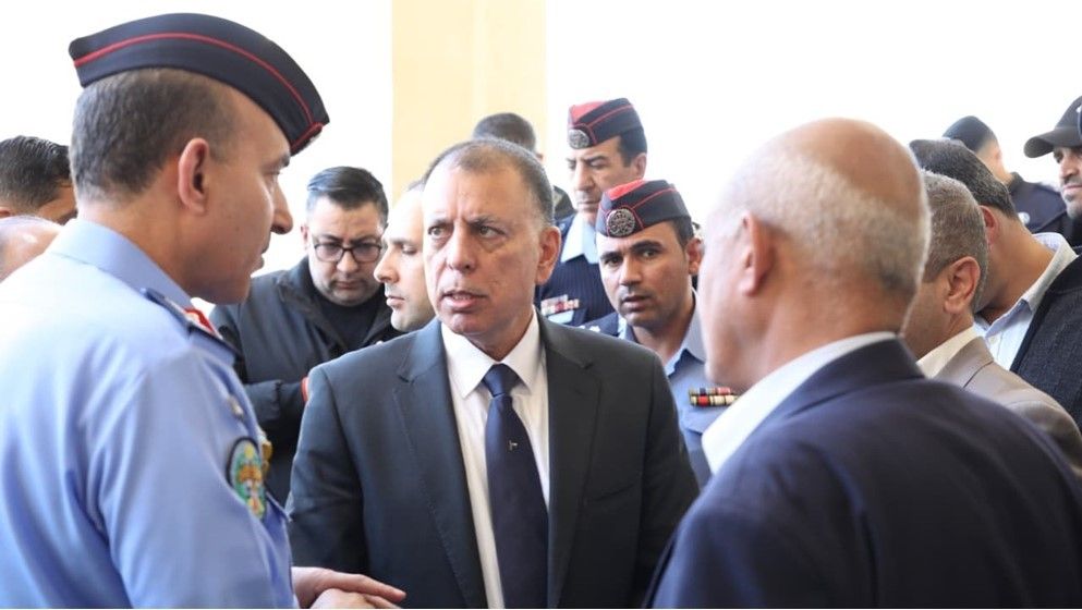 Interior Minister Inspects Operations at Jaber Border Crossing...
