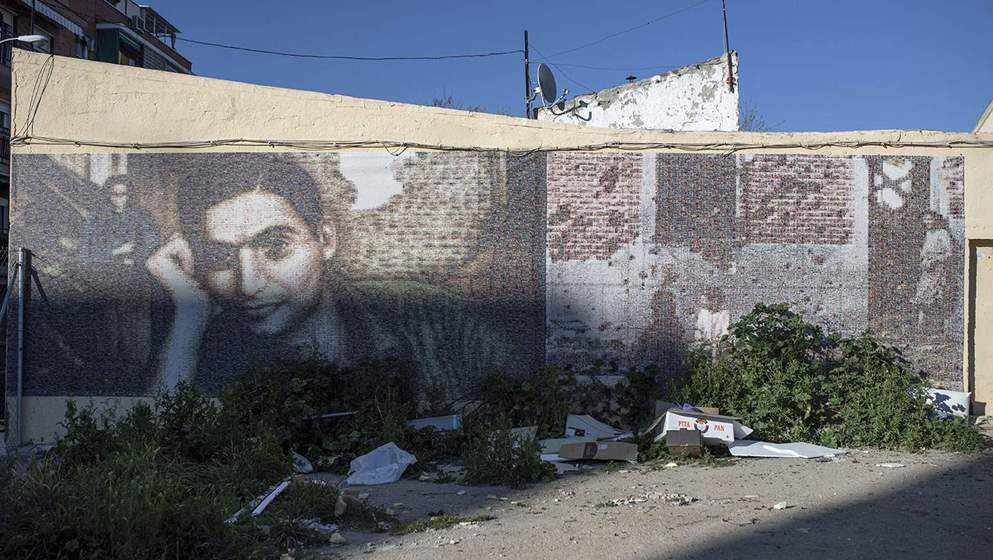 Famous Robert Capa photo brings new life to a tenement and its...