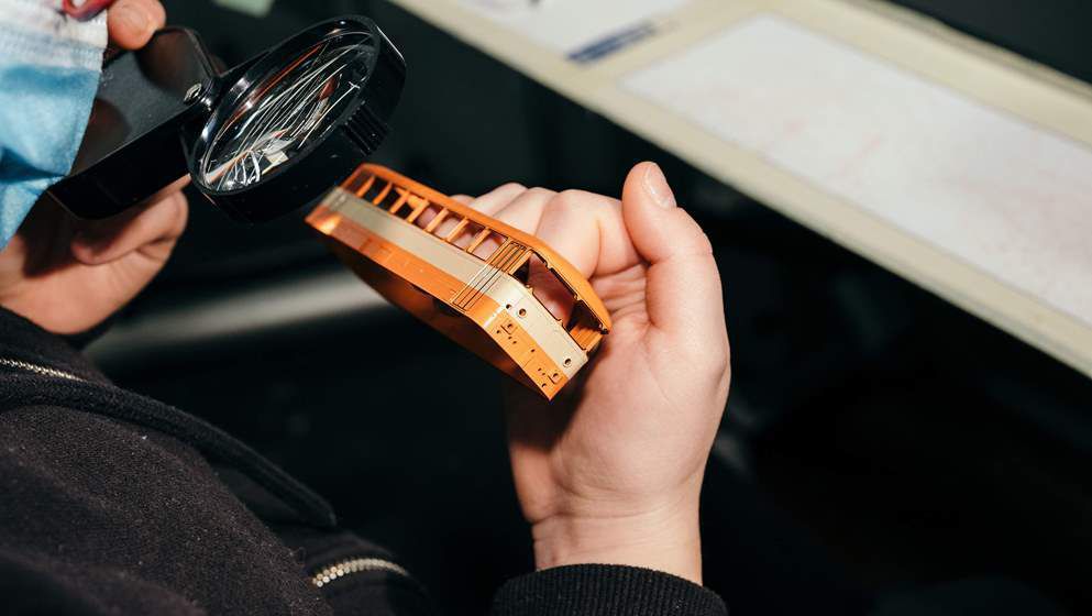 ‘A perfect world’ around every miniature bend...