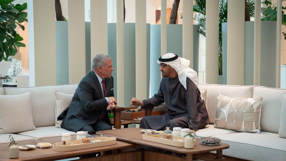 King meets UAE president in Abu Dhabi...