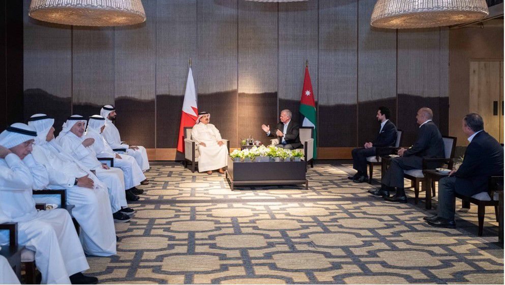 King, Bahrain monarch stress need to maintain Arab coordinatio...