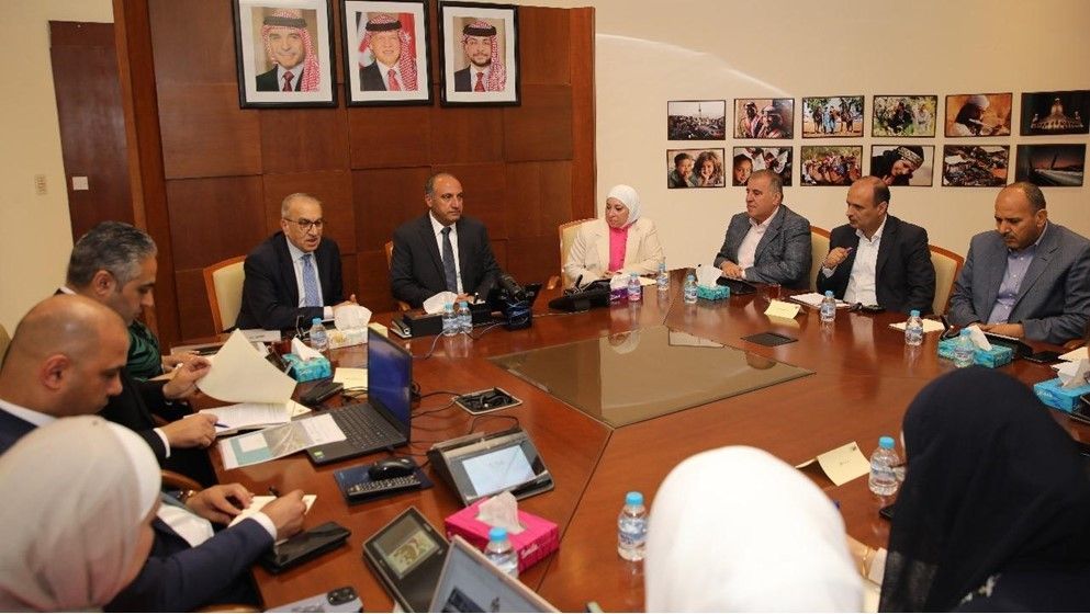 Officials Discuss Bus Rapid Transit Trial Operation in Amman-Z...