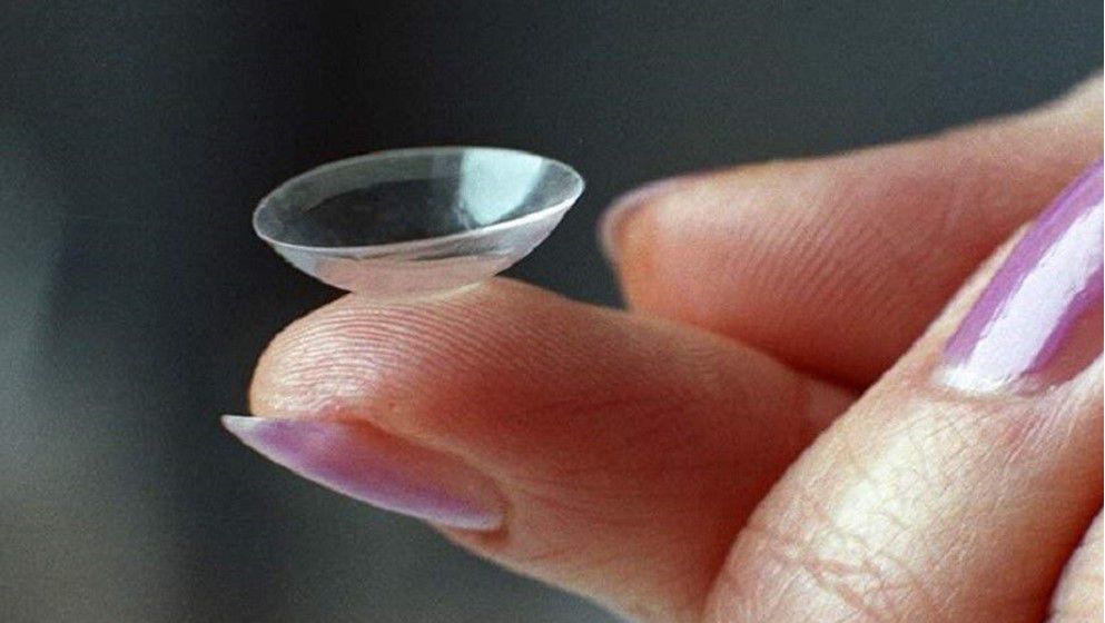 Risks of Contact Lenses and How to Use Them Safely...