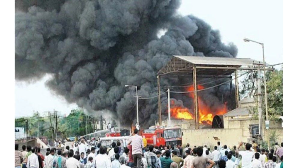 21 Killed in Fireworks Factory Explosion in India...