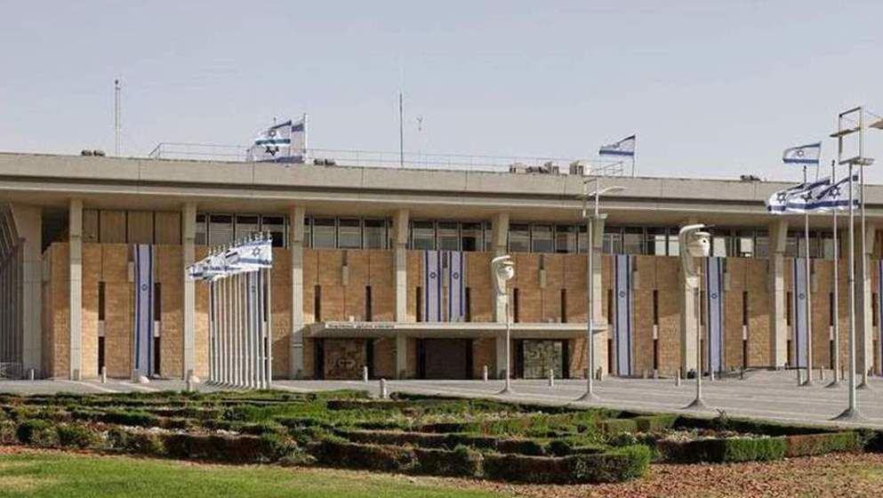 Palestine Parliamentary Committee holds discussions with media...