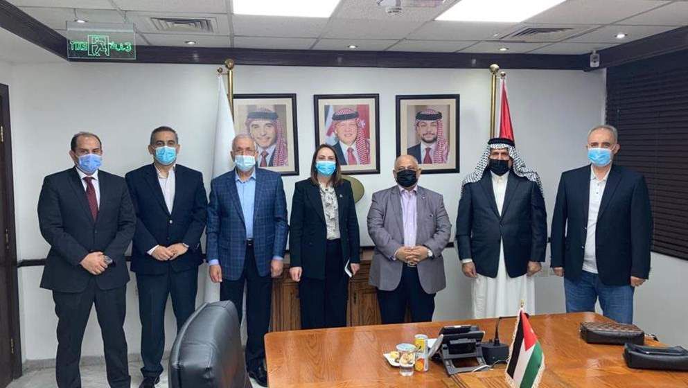 Industry minister, Iraqi investors talk stronger investment, e...