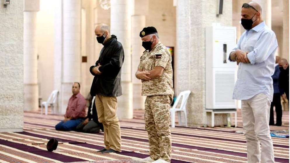 King visits Karak Islamic shrines...