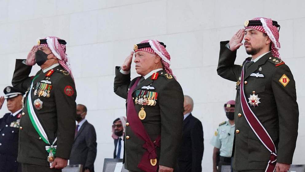 King attends JAF, security agencies’ ceremony marking Jordan’s...