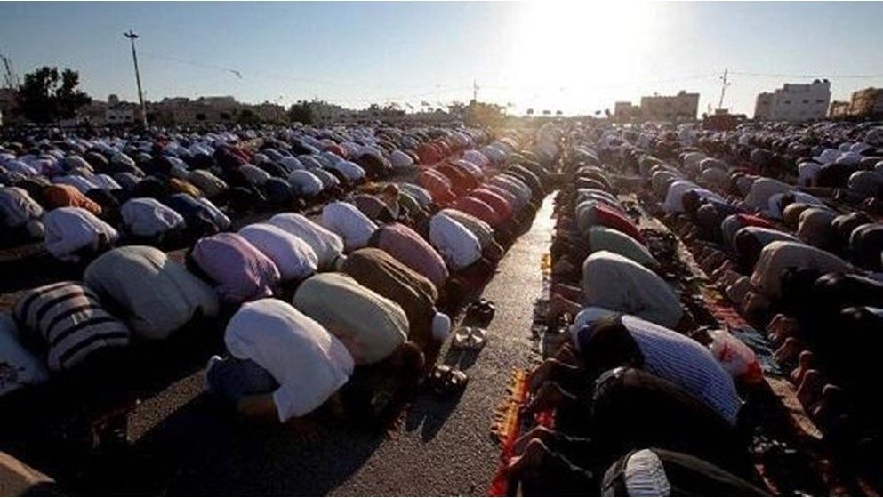 Jordanians perform Eid al-Adha prayer across country...