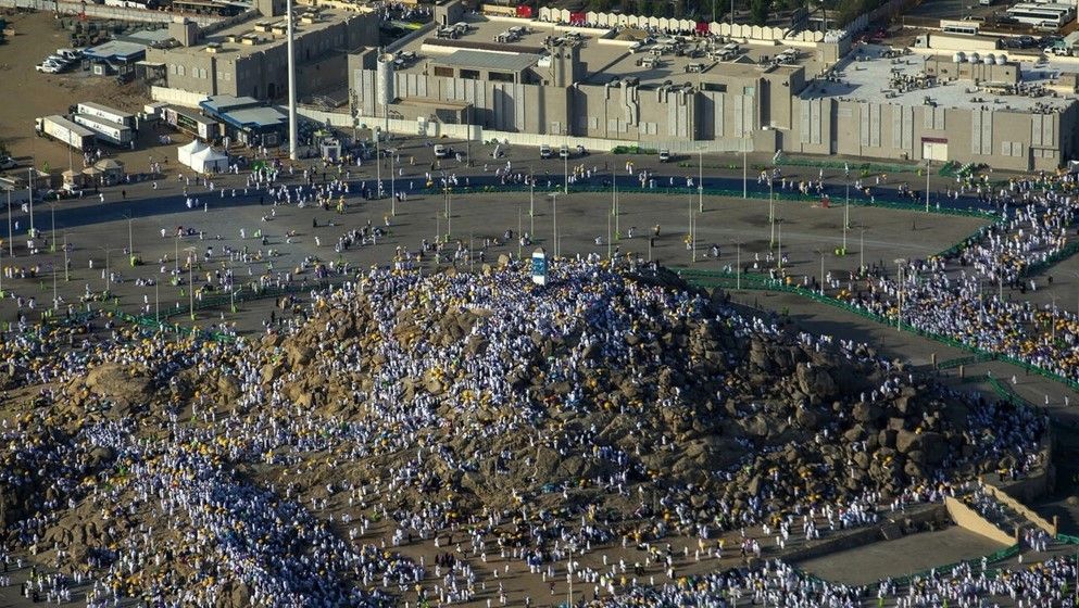 Saudi arrested after Israeli reporter sneaks into Mecca...
