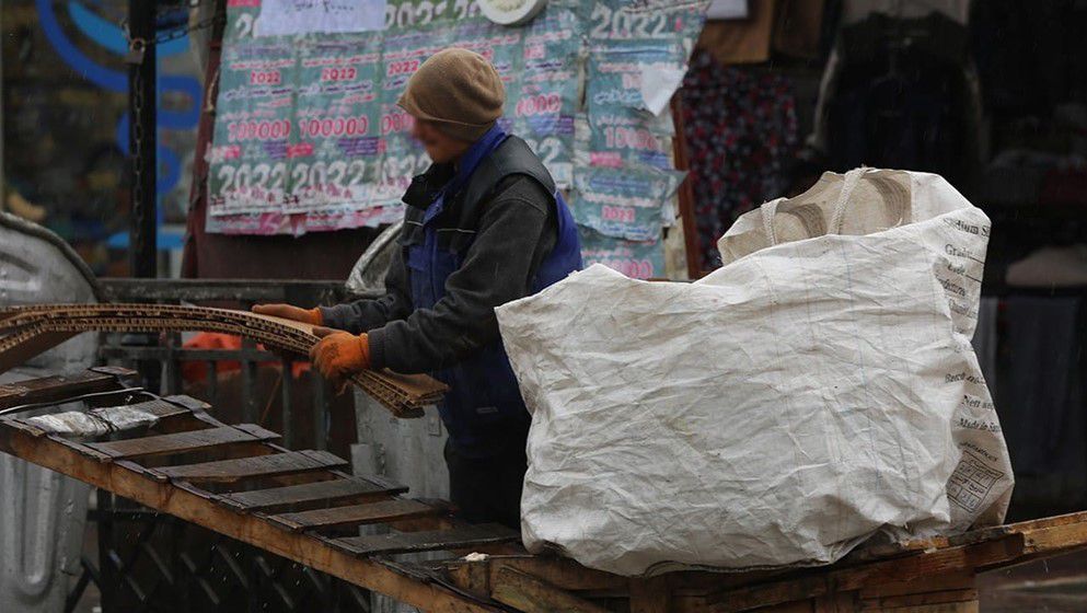 More than one-third of Jordanians live below poverty line, rep...