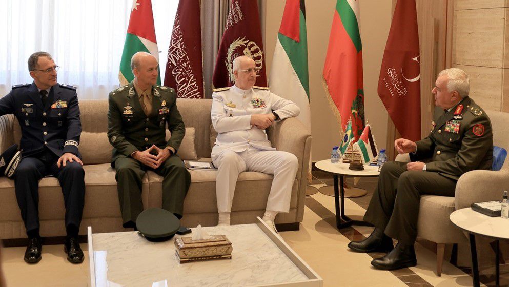 Jordan, Brazil army chiefs talk ties...
