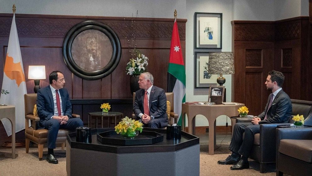 King, Cyprus president meet in Amman...
