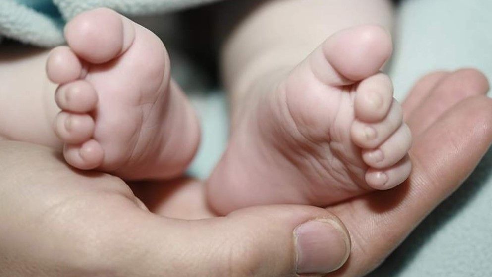 World’s ‘oldest baby’ born from embryo frozen in 1994...