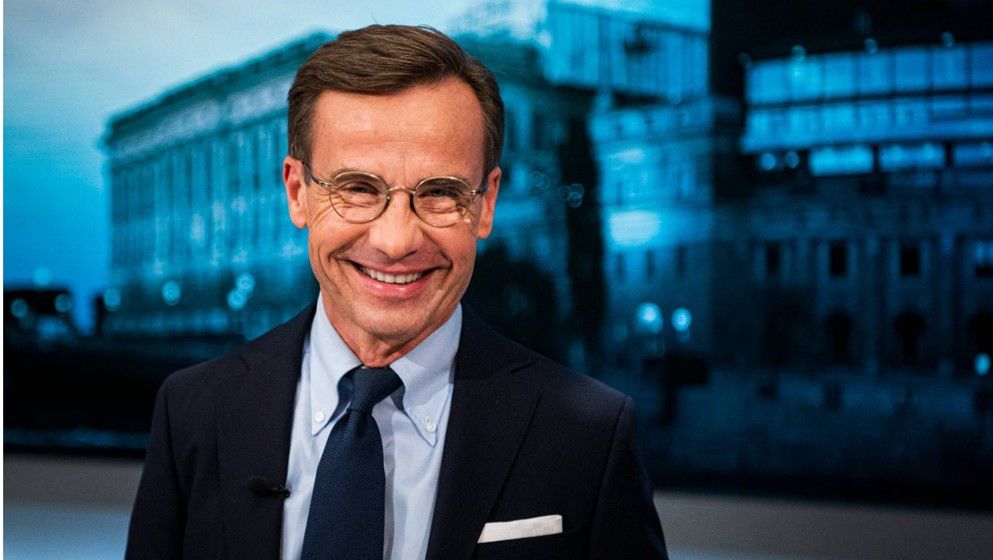 Swedish conservative leader asked to form government...