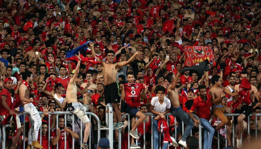 رسائل نارية من شوبير بسبب عقوبة جماهير الأهلي
